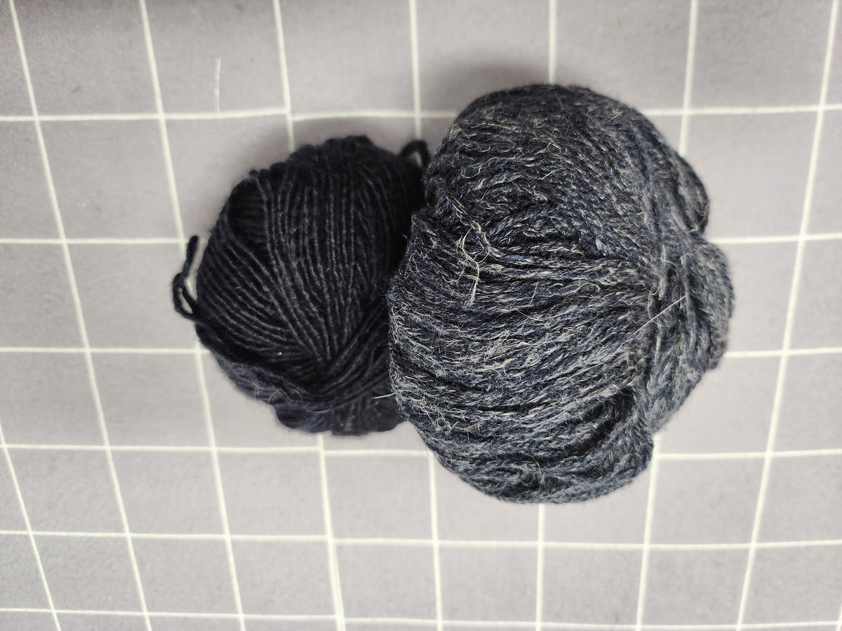Random Yarn Grey/Black – 5 Little Monkeys